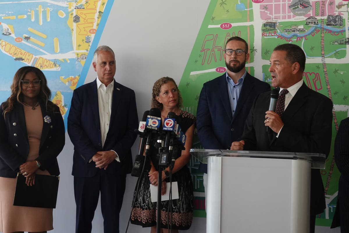 Florida high speed train gets grant to improve safety | The Independent