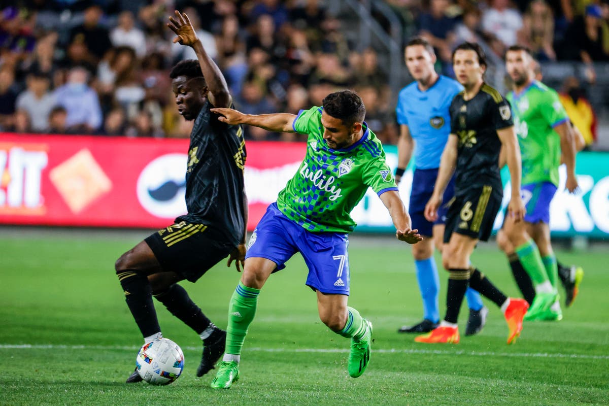 Operan de una ingle al mediocampista Roldán de la MLS | Independent Español