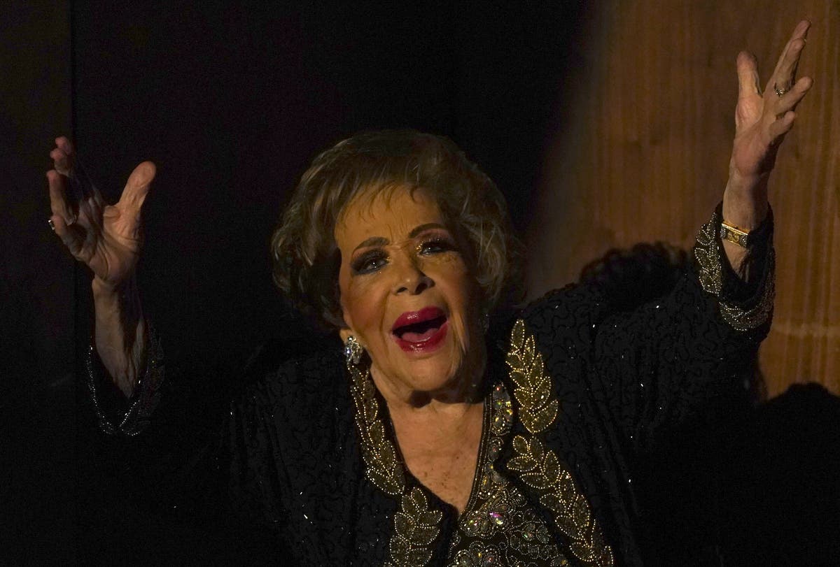 Bellas Artes rinde homenaje a su exalumna Silvia Pinal | Independent ...