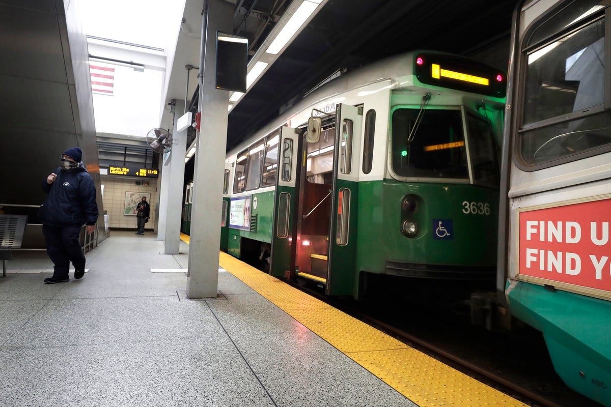 Critical report mandates improved safety on Boston subway | The Independent