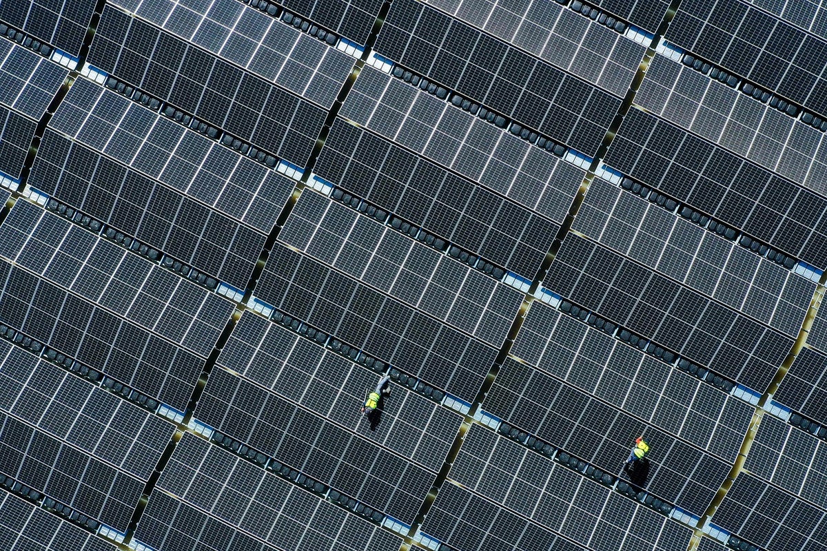 Energy crisis sees solar power generation hit EU record | The Independent
