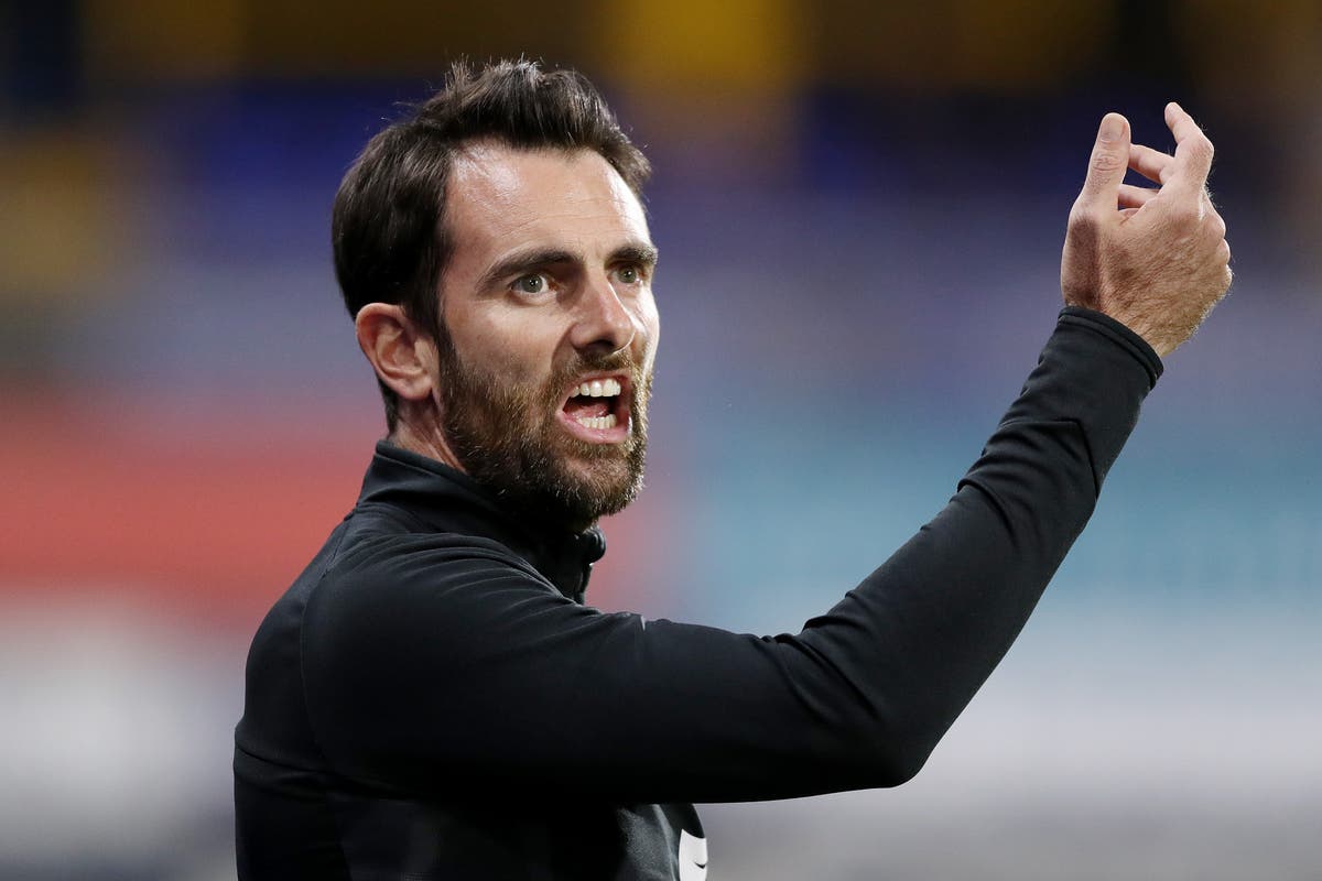 Huddersfield sack manager Danny Schofield after 69 days | The Independent