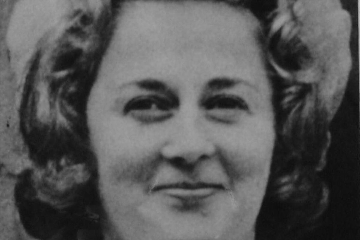 Woman was deeply in love with man accused of her murder in 1976, trial ...