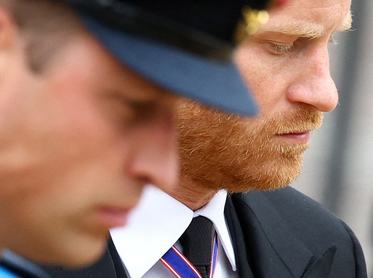 Emotional Prince Harry Puffs Out His Cheeks As He Gets Into Car With ...