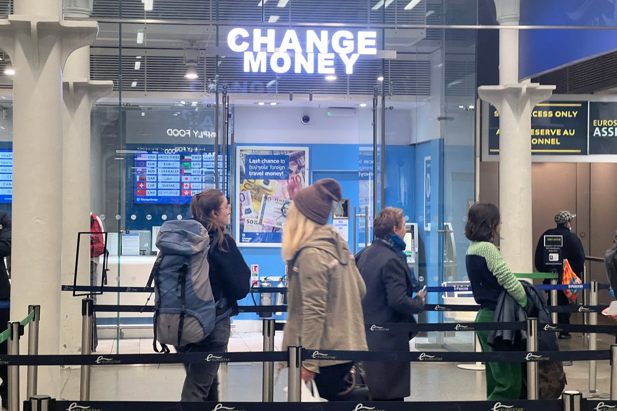 Holiday money? Wait until after the election to change sterling, says ...