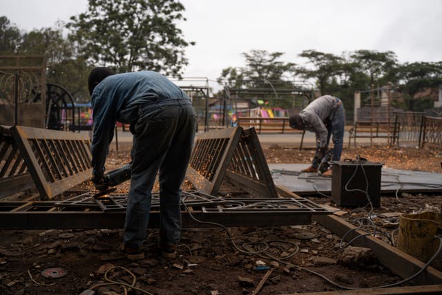 Making ends meet: Nairobi’s informal economy and Africa’s urban future ...