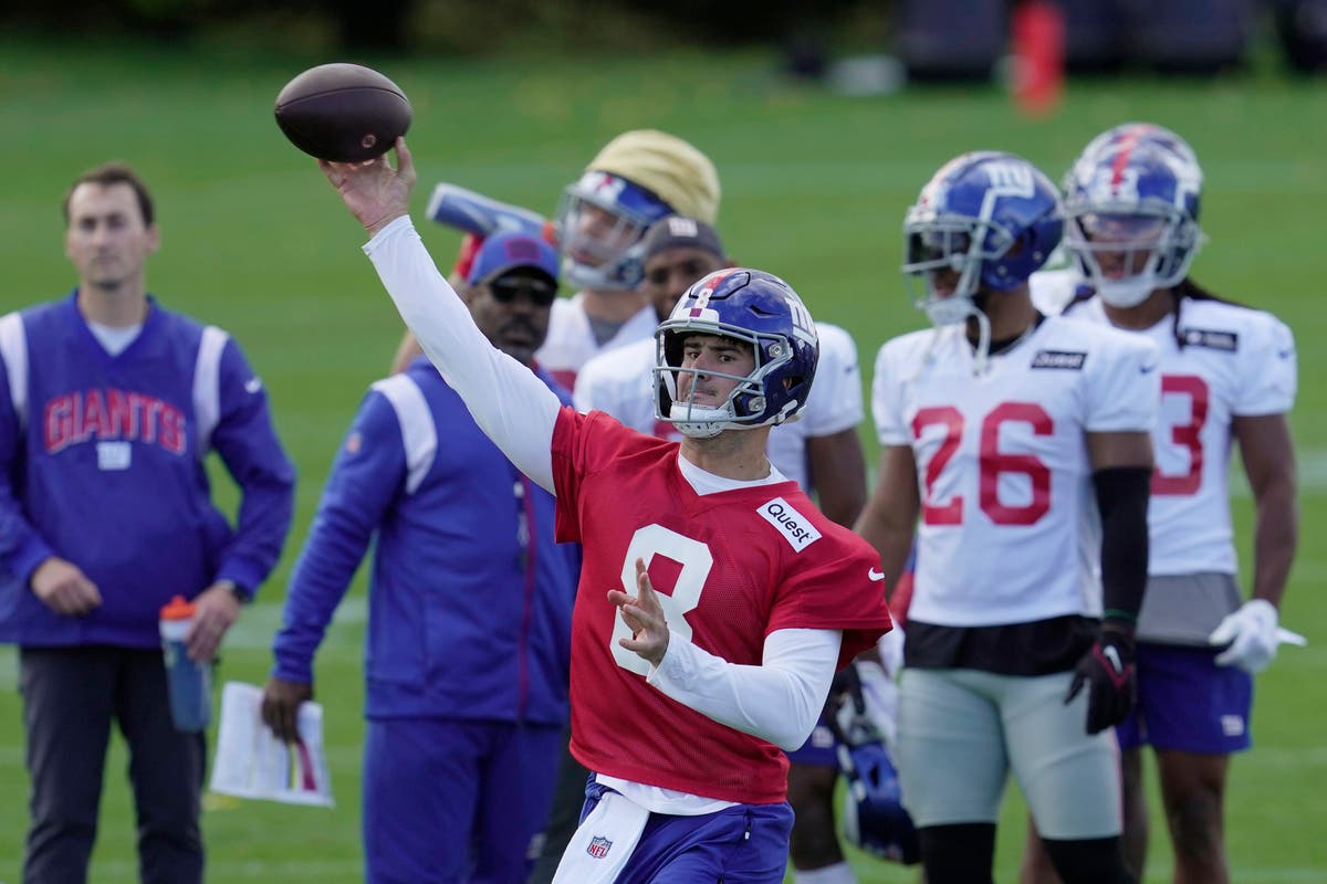 Jones se perfila como quarterback de Giants ante Packers | Independent ...