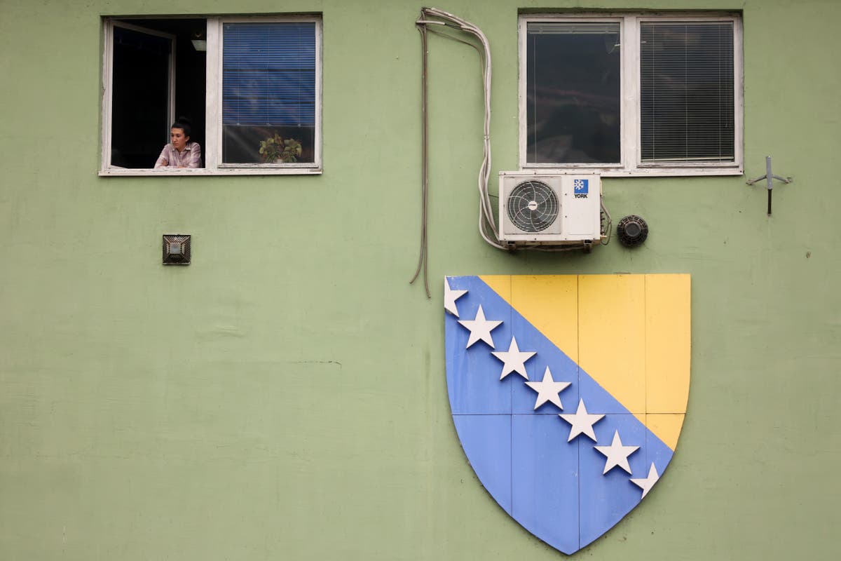 EU executive recommends Bosnia become candidate member | The Independent