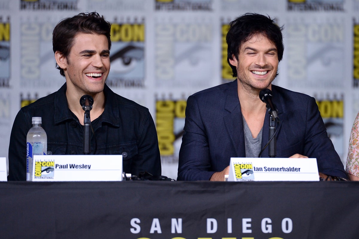 ‘I’m tearing up’: The Vampire Diaries cast reunite | The Independent