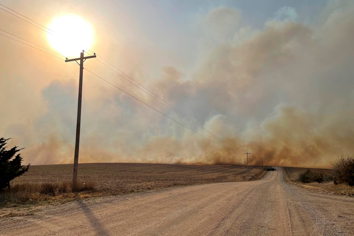 Fires in Nebraska, Iowa spur evacuations, destroy homes | The Independent