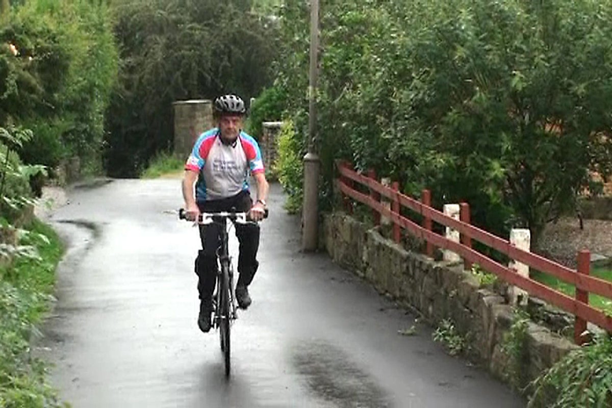 Brian Robinson: First Briton to win Tour de France stage dies at age of ...