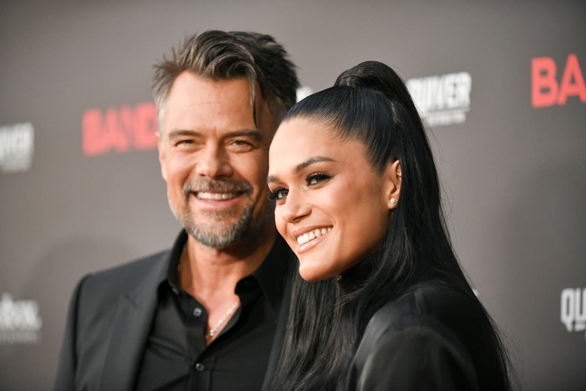Josh Duhamel and Audra Mari poke fun at their age gap by channeling ...