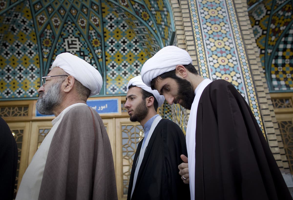 Growing Iran’s uprising means appealing to those still sitting on the ...