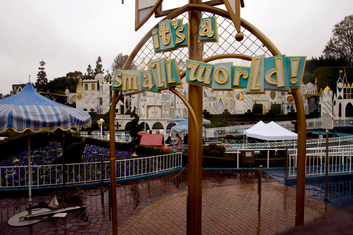 Disneyland Adds Dolls In Wheelchairs To Its A Small World The Independent