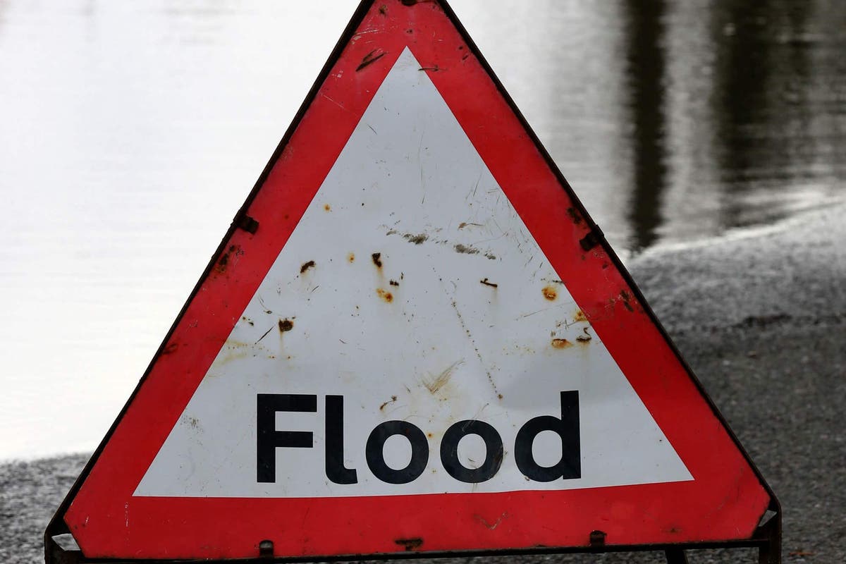 Flooding Shuts Schools And Roads As Amber Warning In Place In Eastern