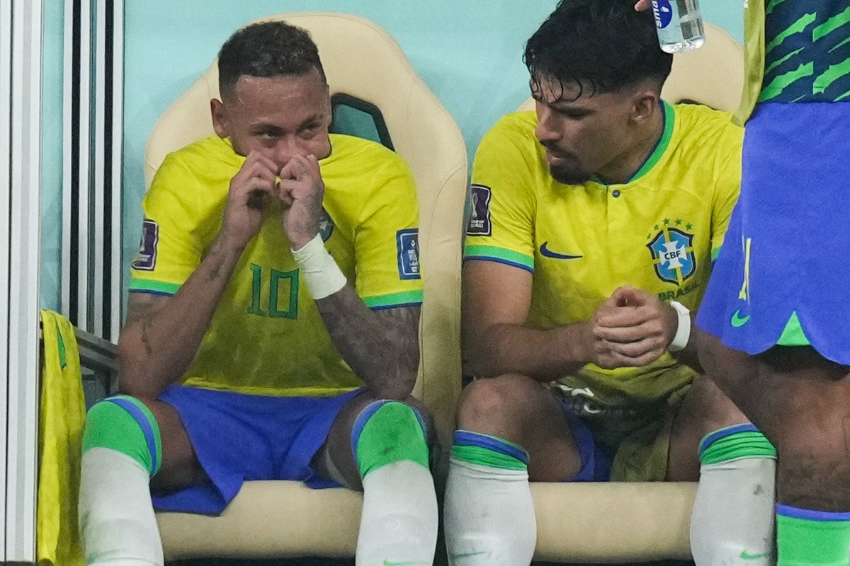 Neymar injury: Brazil star left in tears with ankle injury in World Cup ...