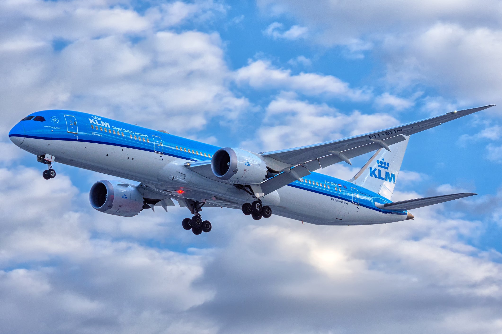 Woman who gave birth on KLM flight had ‘no idea she was pregnant’ | The ...