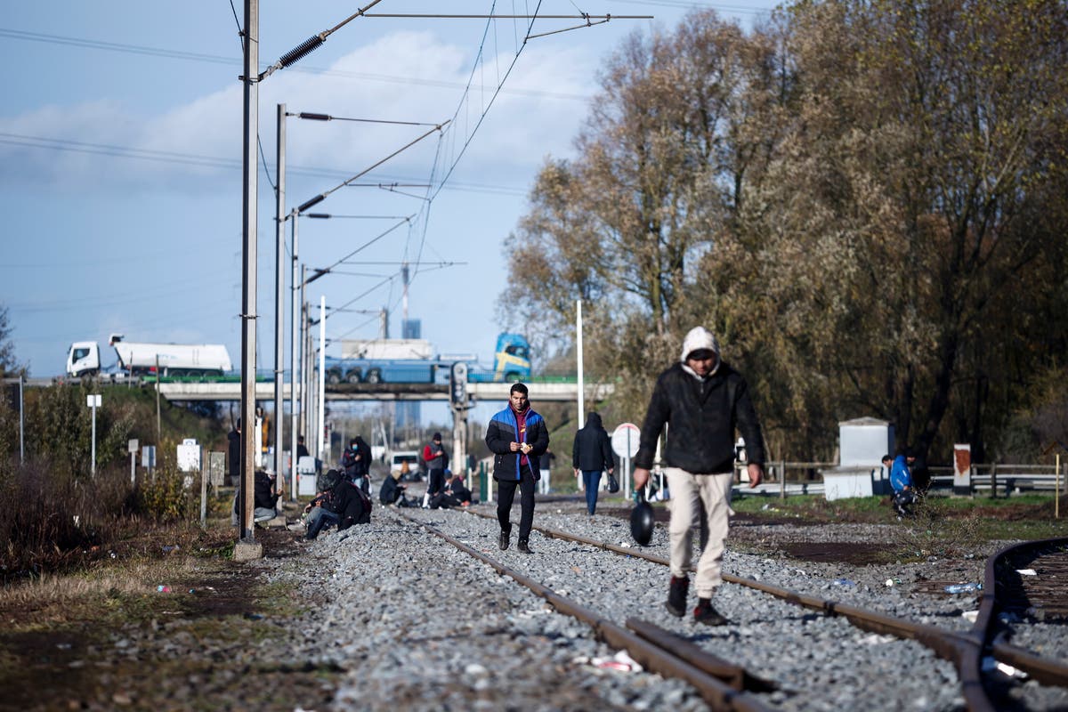 ‘We can’t stay here’: Migrants in northern France undeterred from ...