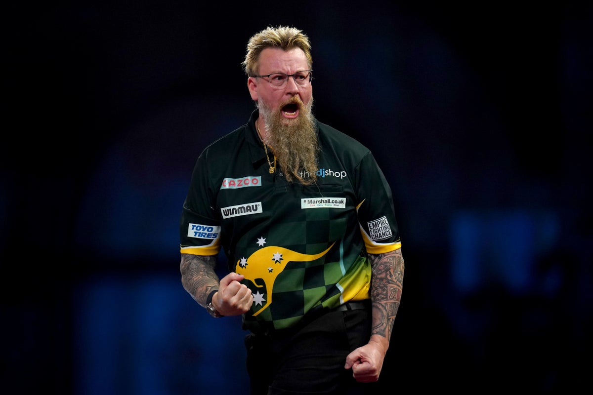 PDC World Championship: Simon Whitlock makes progress after ‘real ...