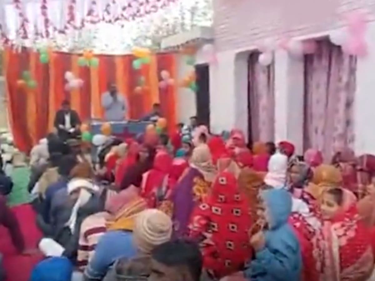 Indian pastor arrested after ‘enticing’ 100 people to ‘convert to ...