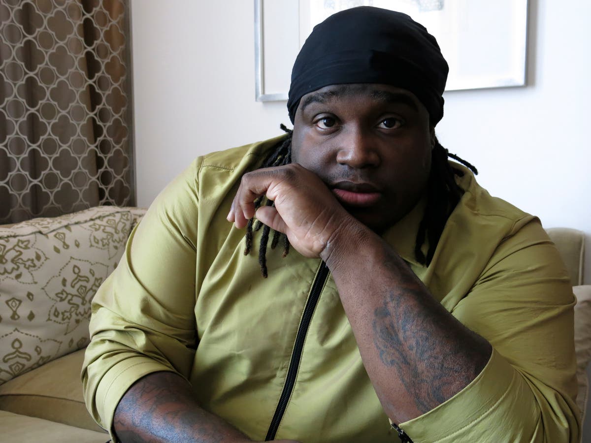 El artista urbano Sech se enfoca en el trabajo de estudio | Independent ...