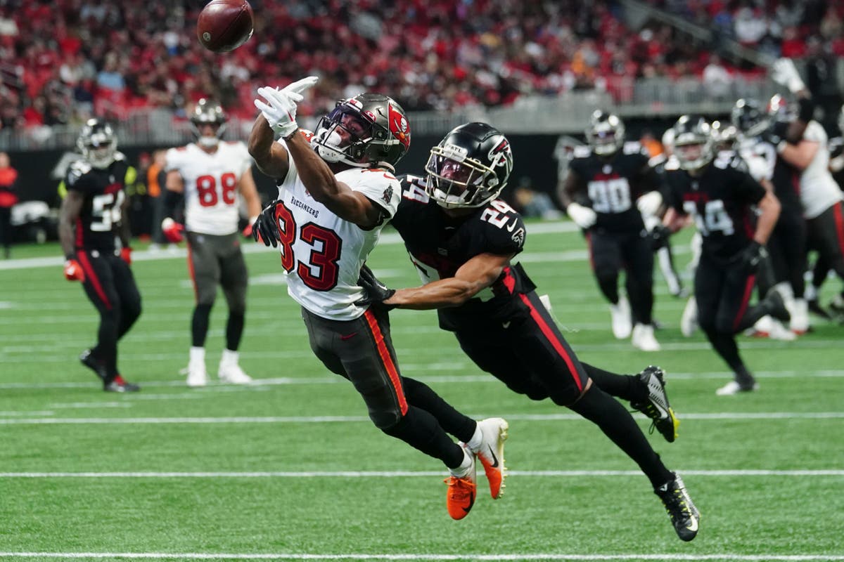 Falcons vencen a Bucs pero Brady logra más récords | Independent Español