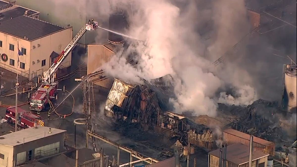 Officials: No injuries in fire at Illinois chemical plant | The Independent
