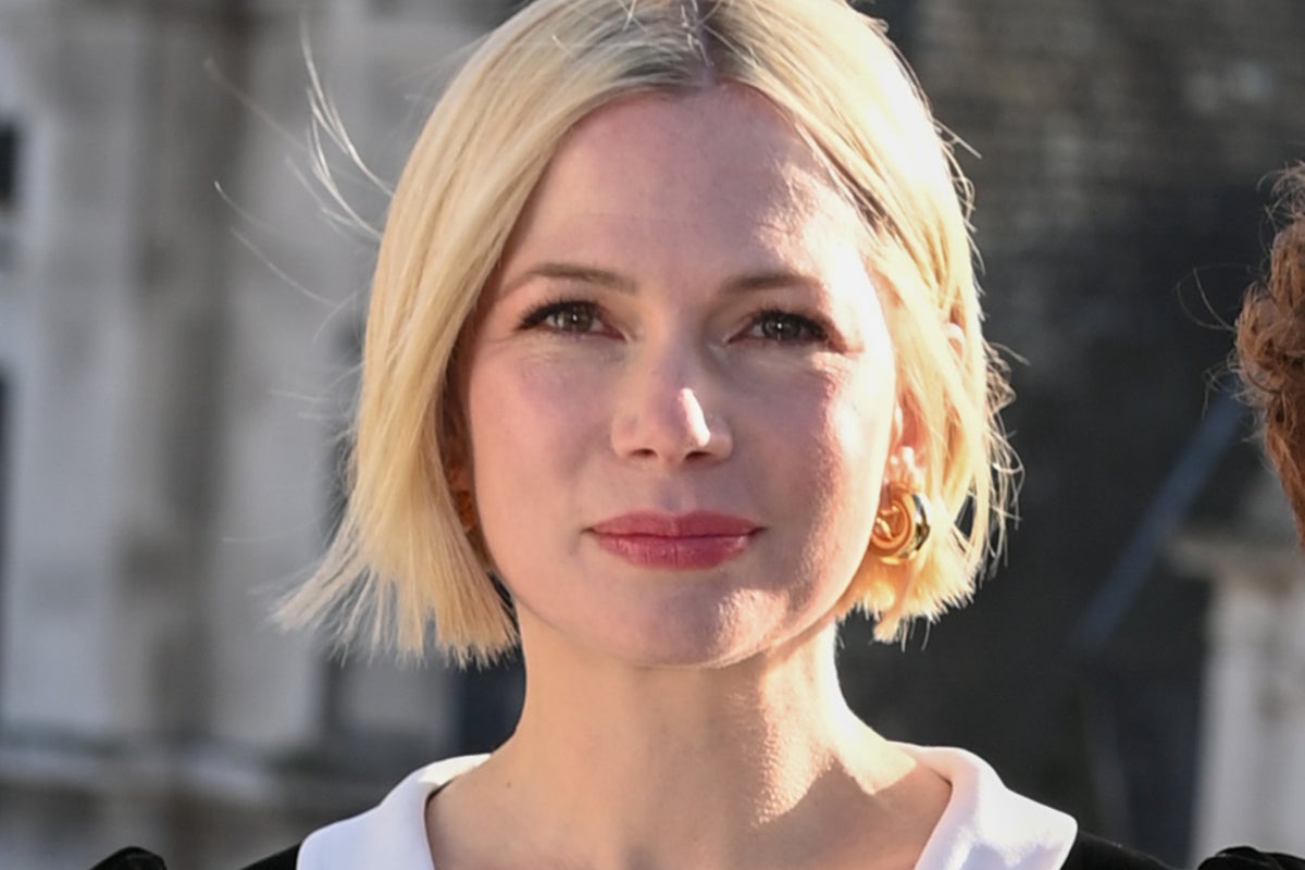 Michelle Williams reflects on pay gap controversy with Mark Wahlberg ...