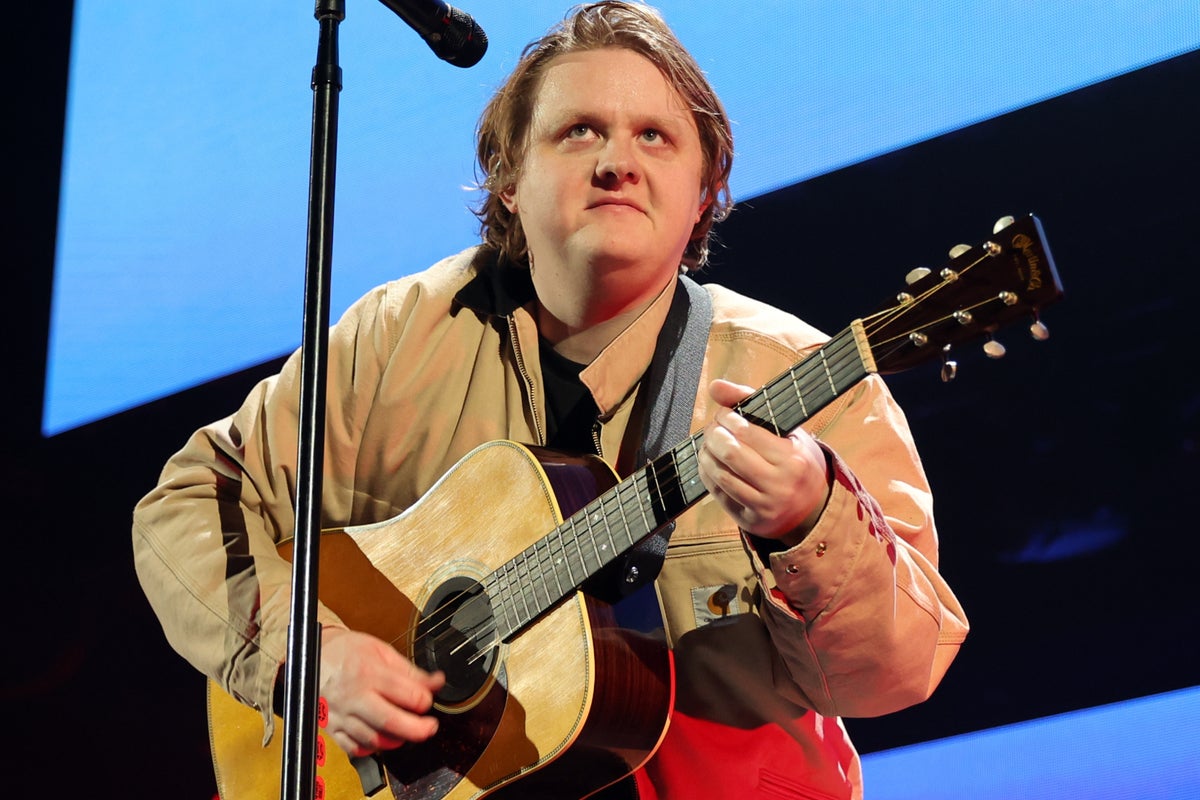 Lewis Capaldi recalls Tourette’s symptoms getting ‘out of control’ in ...