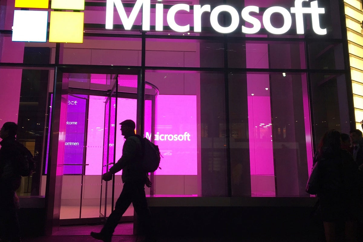 Microsoft reports outage for Teams, Outlook, other services | The ...