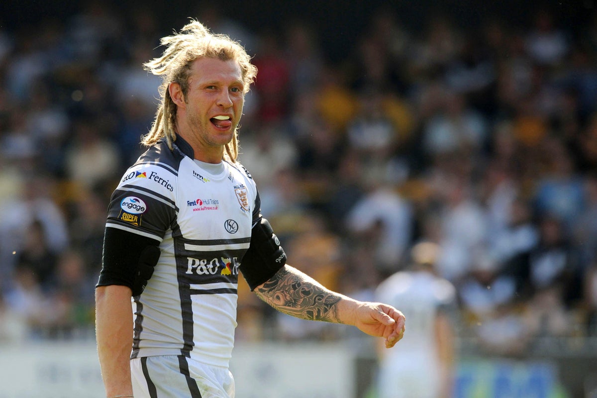 Sean Long’s coaching career off to flying start as Featherstone crush ...