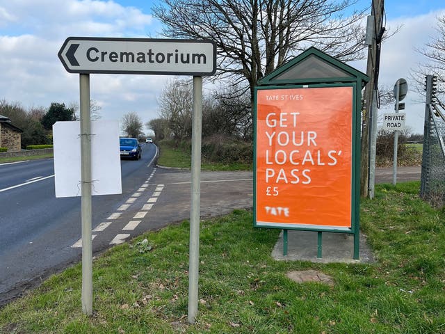 McDonald’s McCrispy advert opposite Cornwall crematorium replaced by ...