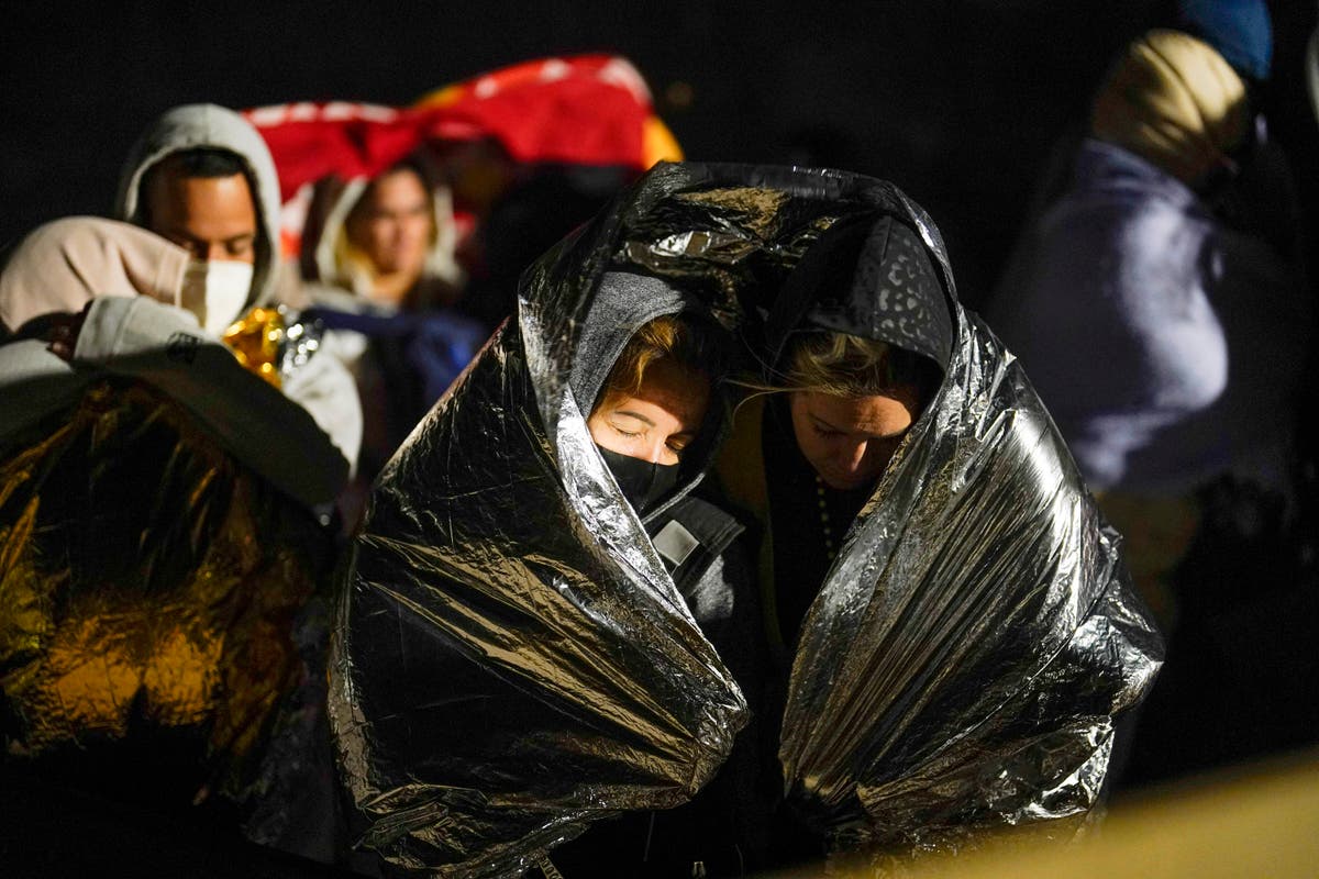 Los migrantes en EEUU se topan con patrocinadores dudosos | Independent ...