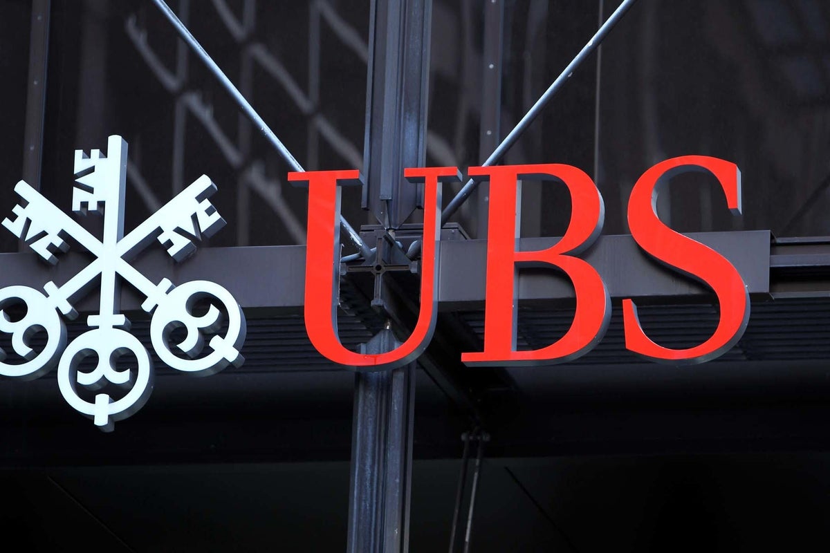 UBS chief sees pay packet jump 11% while bonus pool cut for bankers ...
