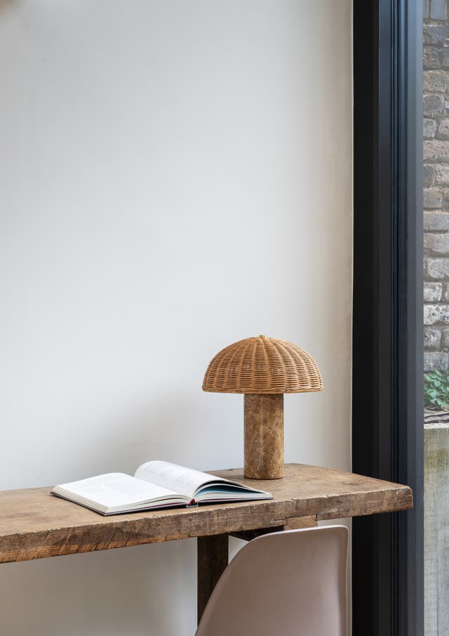 How to channel Daisy Jones & The Six’s free-spirited style at home ...