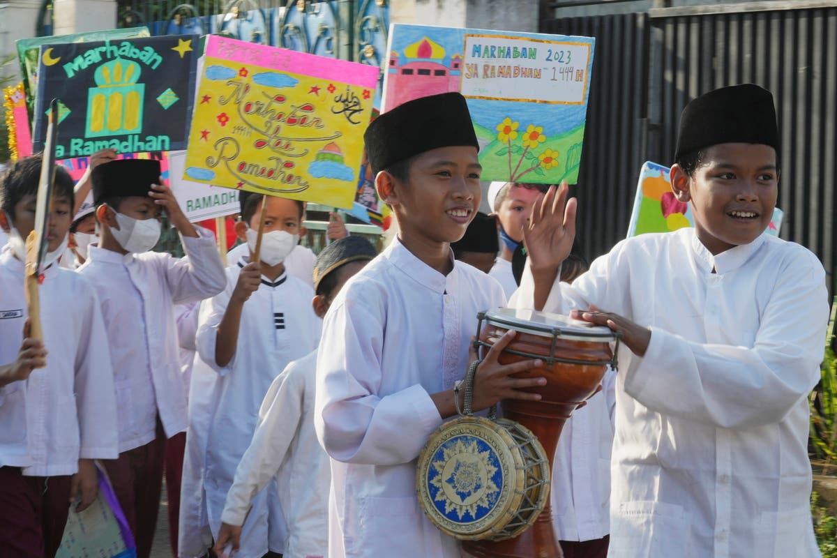 Muslims in Indonesia gear up for first day of Ramadan | The Independent