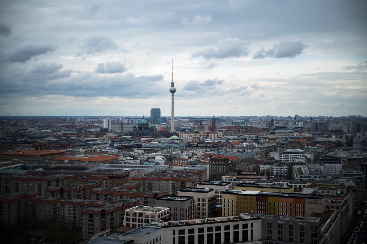Berliners vote to decide on climate goals for city | The Independent