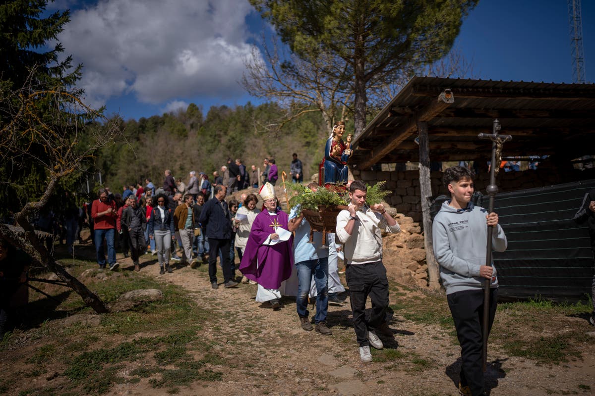 Pray for rain: Spanish farmers hold unique Mass amid drought | The ...