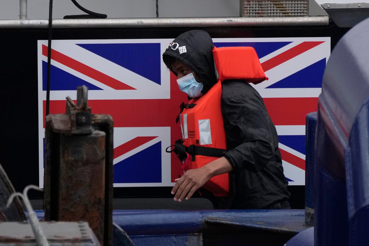 UK pushes on with asylum law despite rights group opposition | The ...