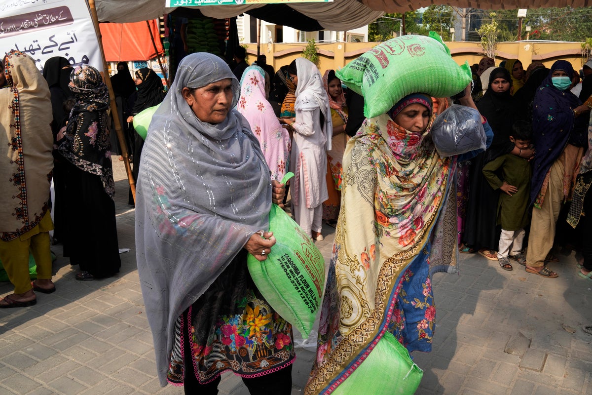 Pakistan ups security as 11 killed in Ramadan food stampedes | The ...