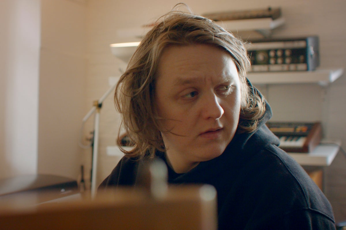 Lewis Capaldi: having a six-pack sounds ‘boring and time-consuming ...