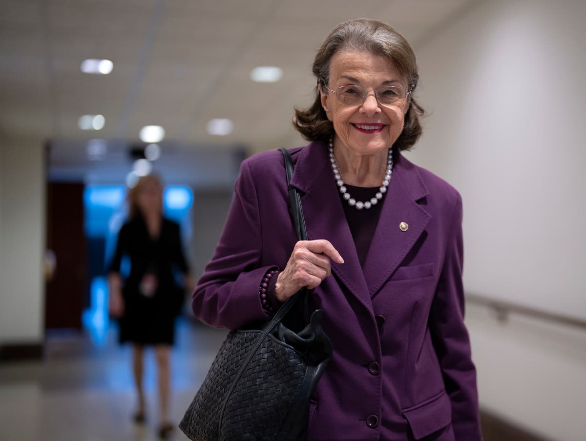2 House Dems call on California Sen. Feinstein to resign | The Independent