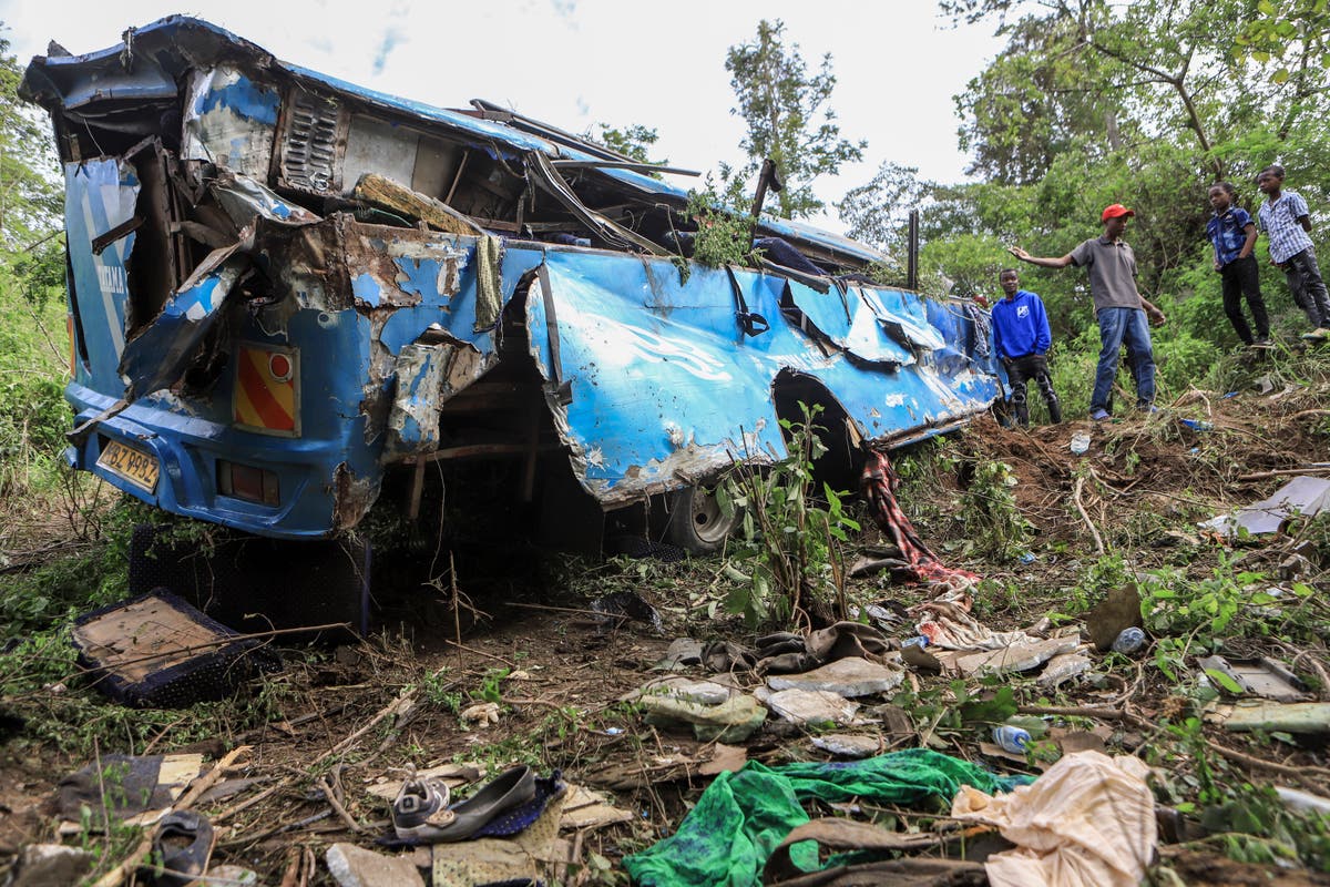 10 people returning from a funeral die in Kenya bus crash | The Independent