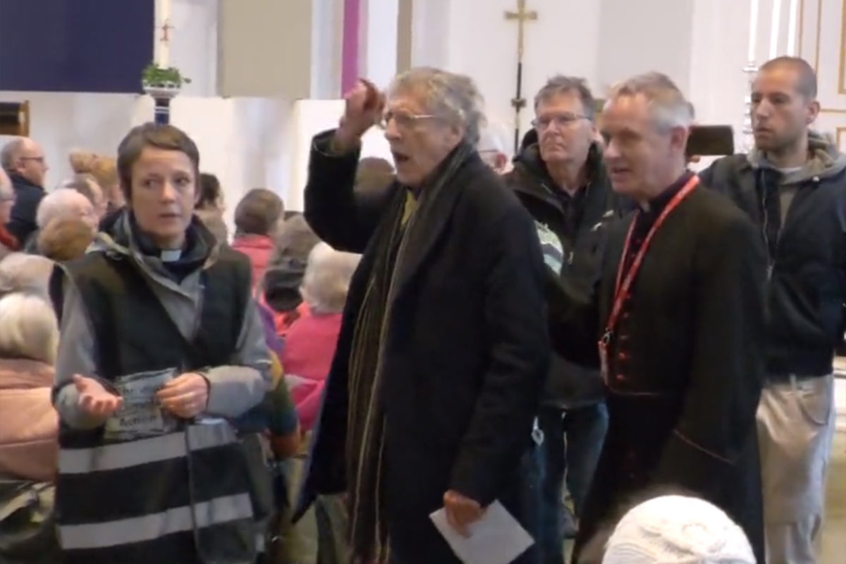 Piers Corbyn gatecrashes Extinction Rebellion church service to tell ...