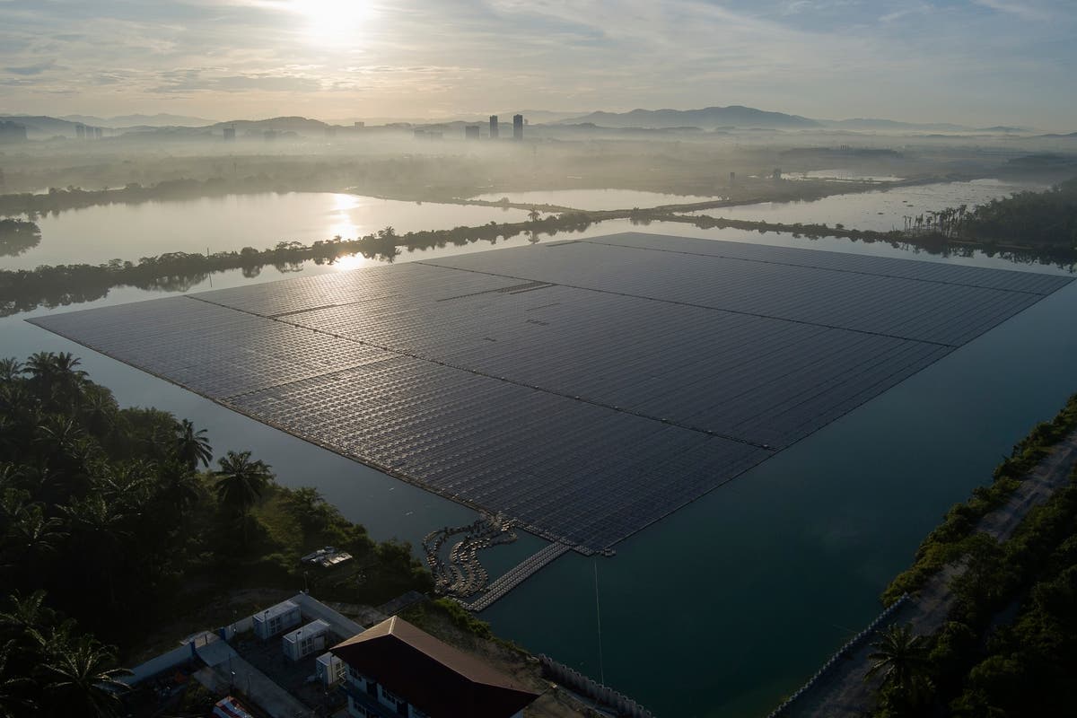 Long popular in Asia, floating solar catches on in US | The Independent