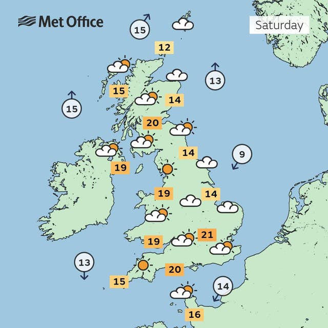 UK weather: Temperatures soar to 21C after days of floods ...
