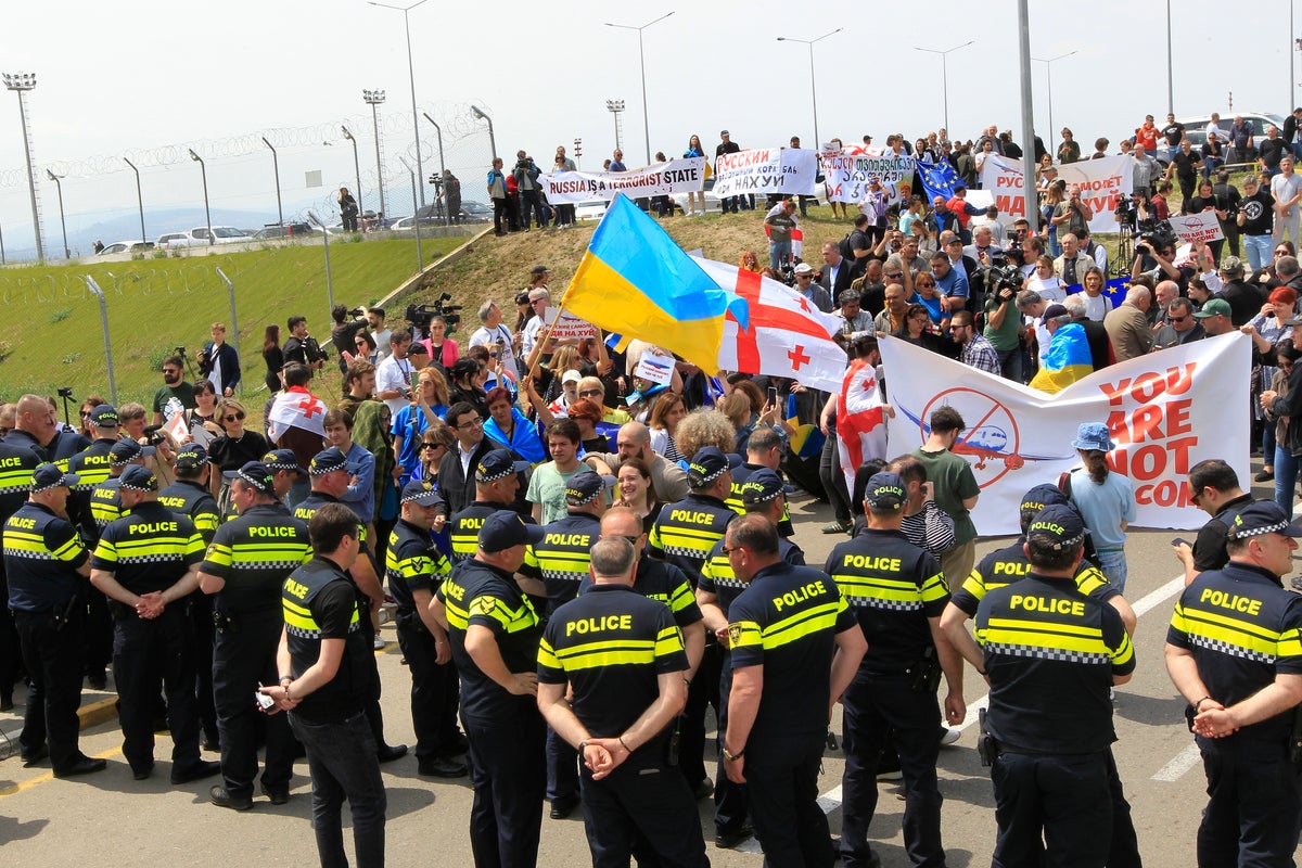 Russia-Georgia flights resume despite protests, strained ties | The ...