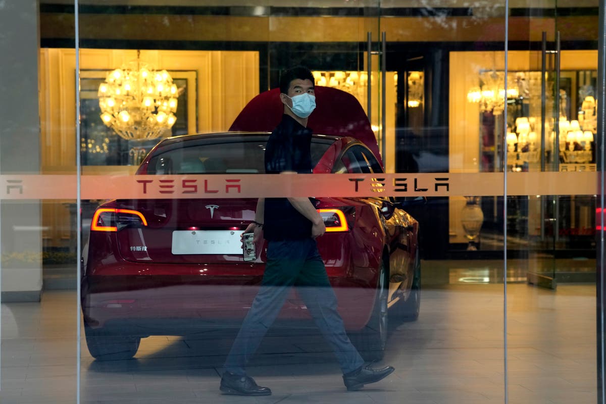 China's industry minister, Tesla's Musk meet, discuss electric cars ...