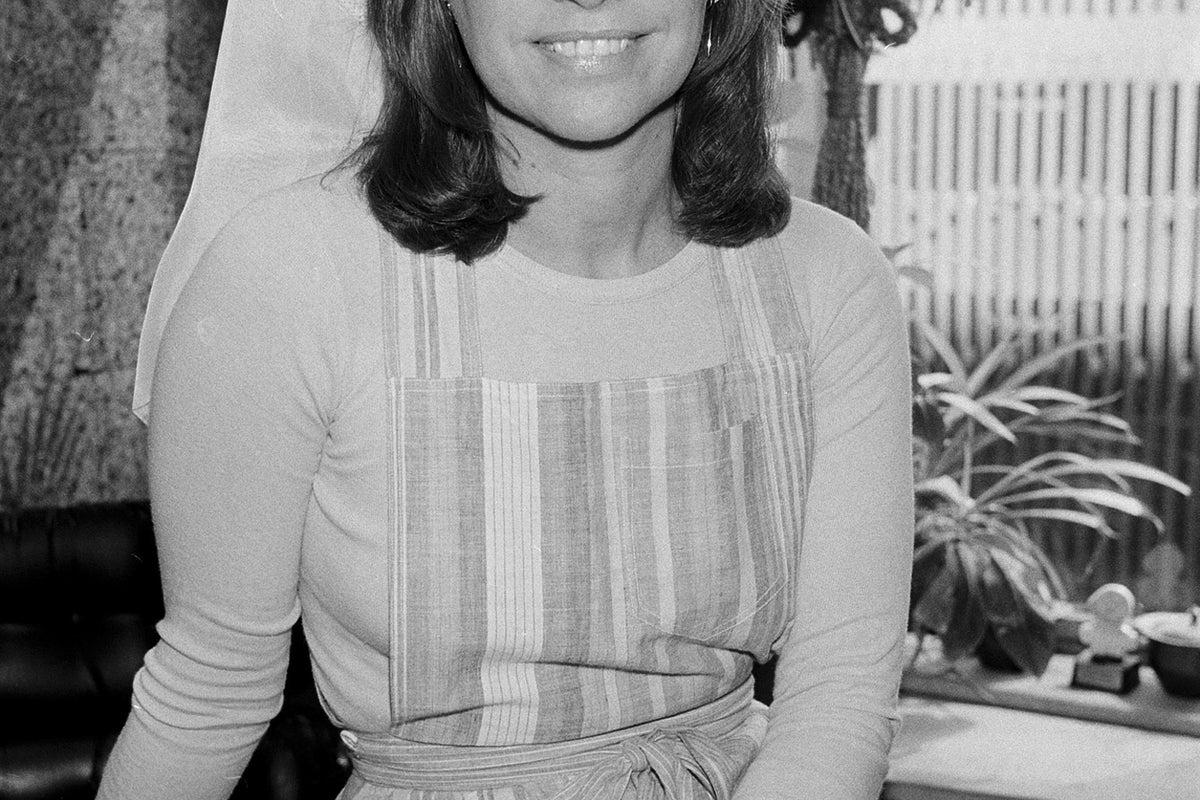 Astrud Gilberto, singer of 'The Girl from Ipanema,' dead at 83 | The ...