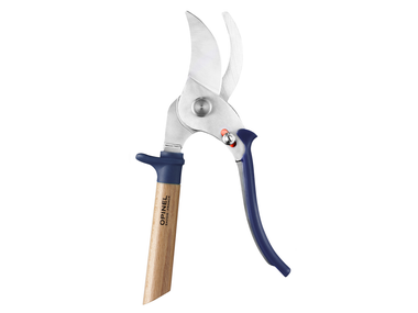 Best garden shears and secateurs for trimming grass, hedges and pruning ...